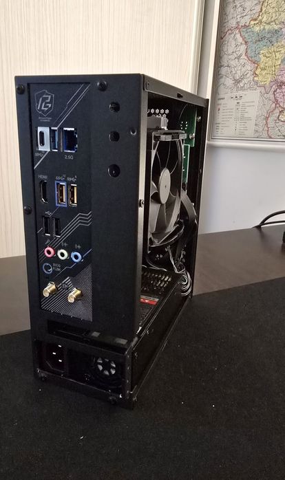 Carcasa Mini ITX SFF 3.8L - cca. 4L/DTX Bucuresti Sectorul 6 • OLX.ro
