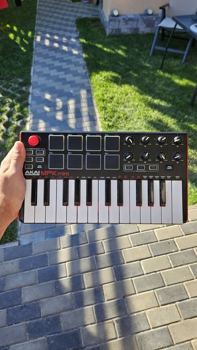 Clapa Midi Akai mpk mini2 Bucuresti Sectorul 1 • OLX.ro