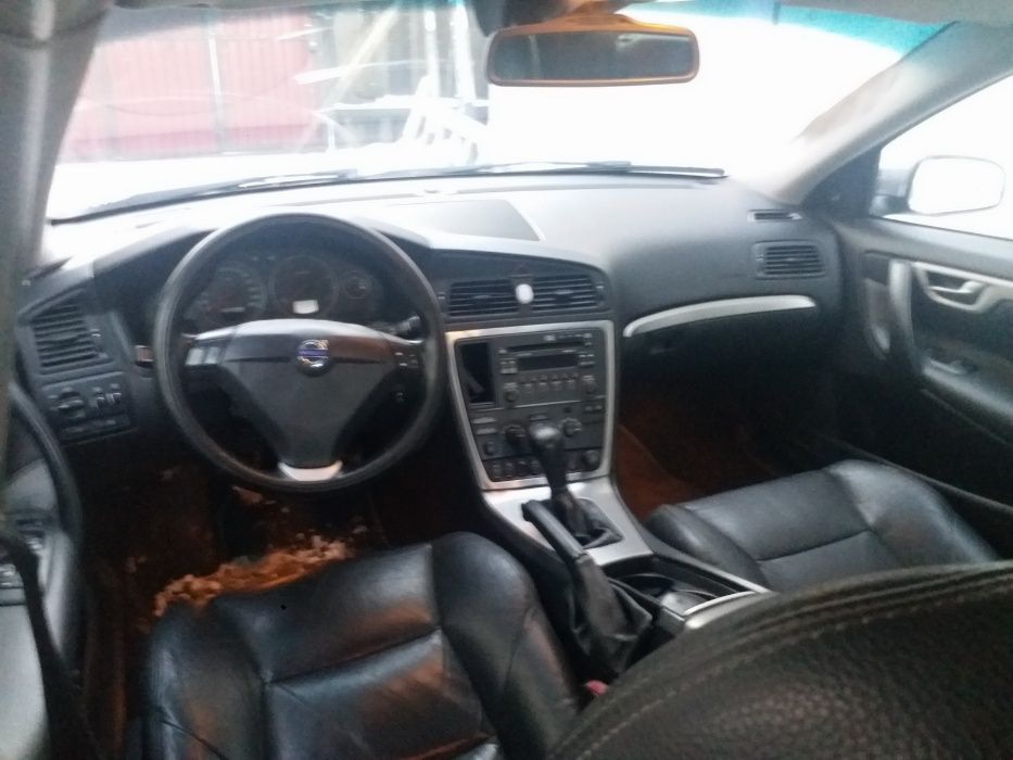 Volan Sport VOLVO S60 V70 S80 Xc70 Xc90 + Piese sh VOLVO Falticeni • OLX.ro
