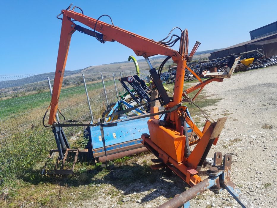 Graifer,încărcător gunoi în tiranti Maierus • OLX.ro