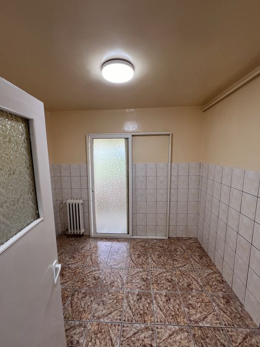 Far-Vand ap 2 camere cf 1 Constanta • OLX.ro