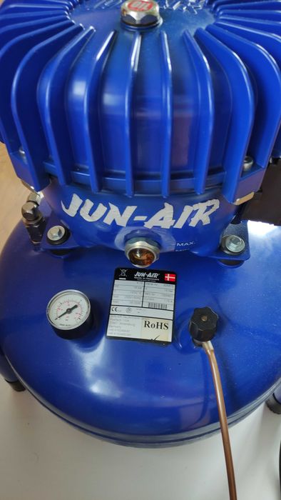 Компресор за въздух Jun-Air гр. Асеновград • OLX.bg
