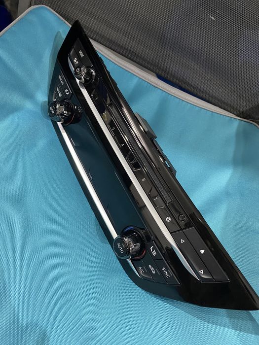 Panou clima Display Touch Ceramic BMW G11 G12 G30 G31 - Cu Montaj Buzau ...