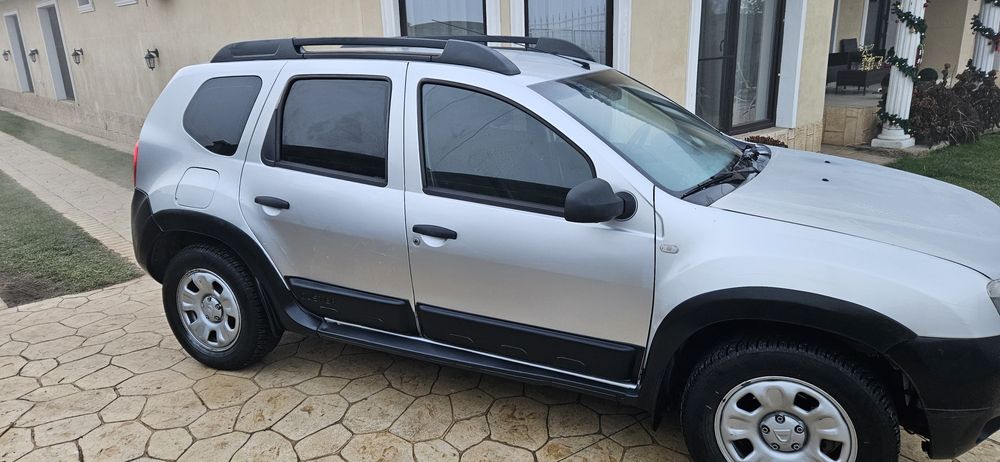 Dacia Duster diesel,4X4,AC,2013 Targu Jiu • OLX.ro