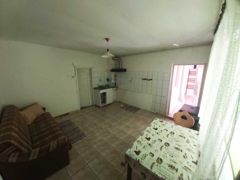 Casă cu curte și teren Goreni Goreni • OLX.ro