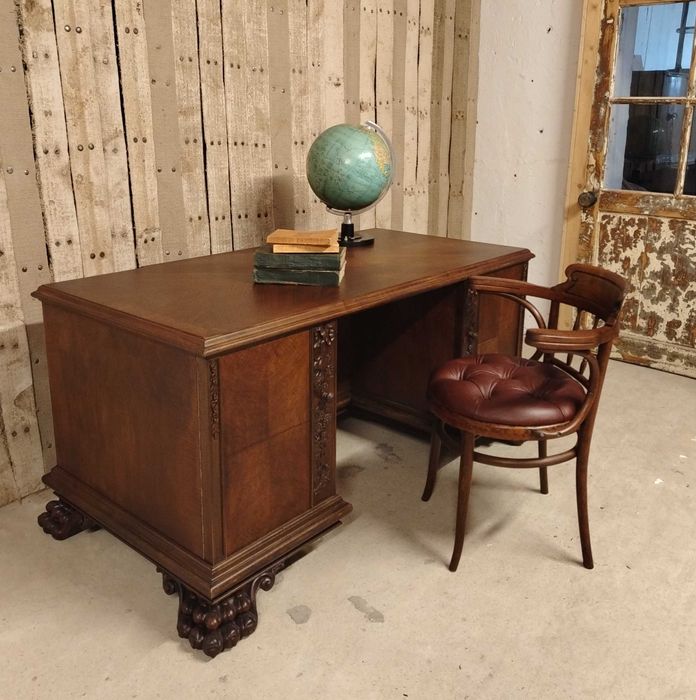 Birou vechi din lemn cu furnir de nuc, restaurat Gradistea • OLX.ro