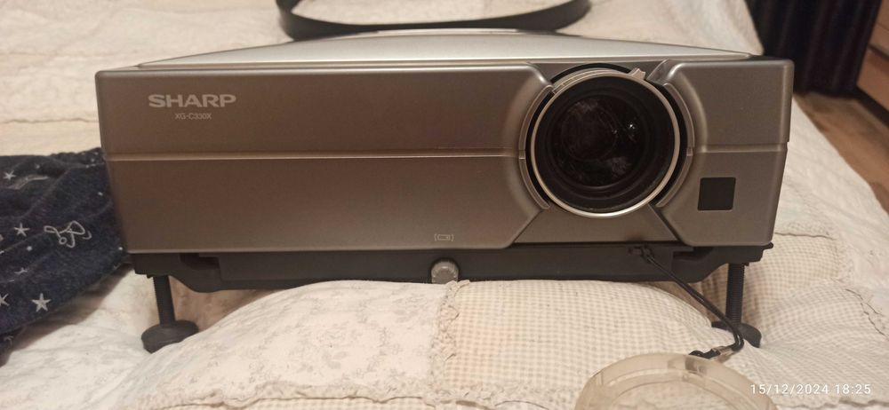 Проектор Sharp XG-C330X гр. София Надежда 3 • OLX.bg
