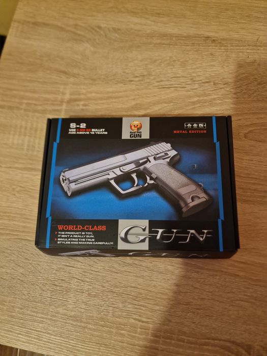 Pistol airsoft cu bile Popesti-Leordeni • OLX.ro