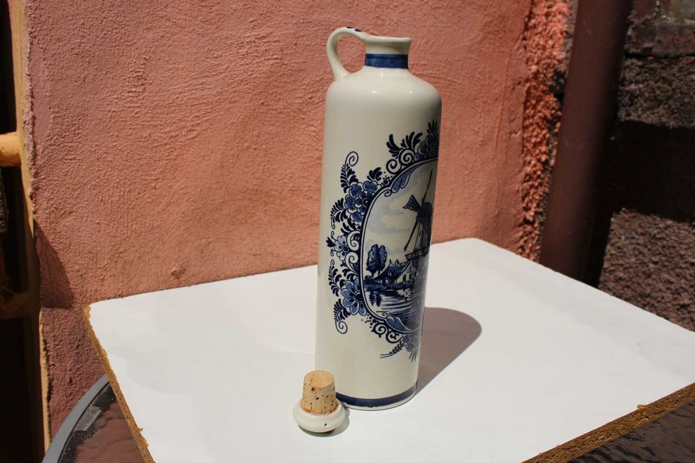 Sticla ceramica colectie pt ulei/otet Royal DELFT, Olanda Lugoj • OLX.ro