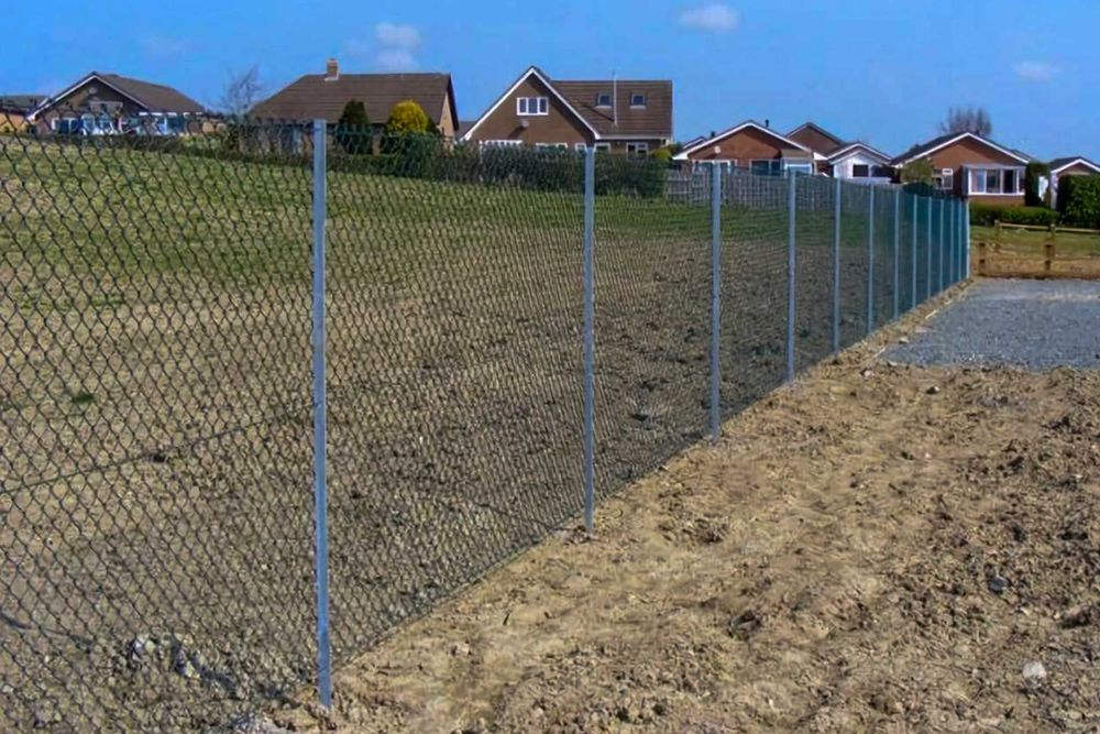 Огради с метален профил,метални пана,циментови колове и оградна мрежа гр. Банкя • OLX.bg