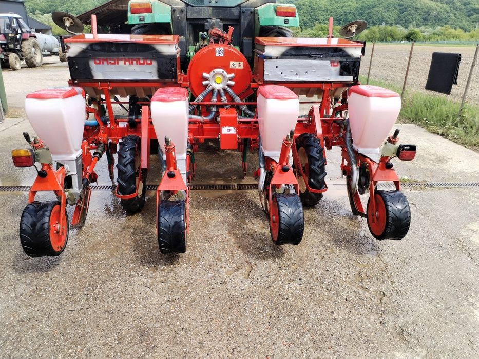 Semanatoare gaspardo 4 randuri Tihau • OLX.ro