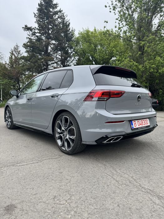 Vand vw golf 8 r-line Bucuresti Sectorul 5 • OLX.ro