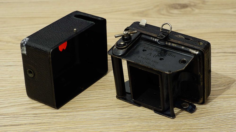 Aparat foto vechi Zeiss Ikon - mini box camera Timisoara • OLX.ro