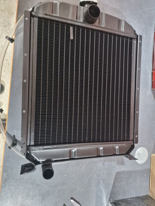 Radiator tractor fiat 211.214.215.231.fiat 250.251.fiat 300 se potrive ...