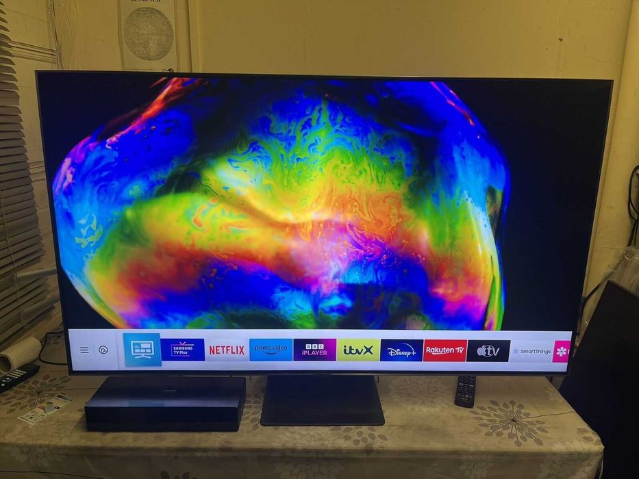 Samsung QE55Q90R Флагмански модел гр. Варна Базар Левски • OLX.bg