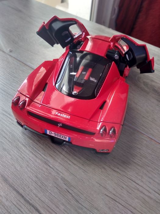 Ferrari Enzo 1/18 гр. Димитровград • OLX.bg