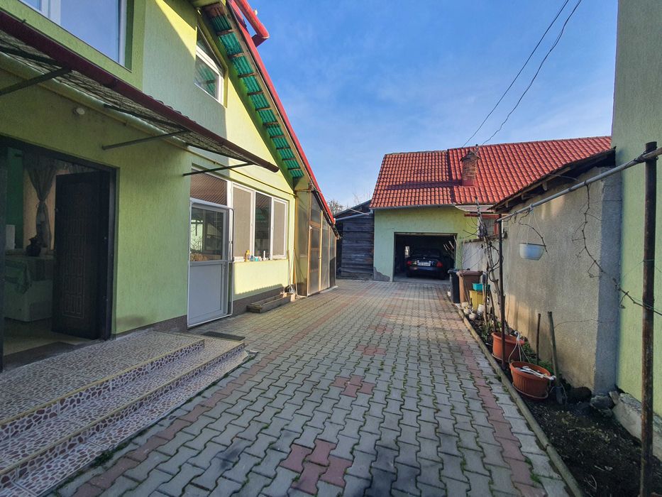 Casa singur in curte cu 700mp teren in Avrig, 25km distanta de Sibiu ...