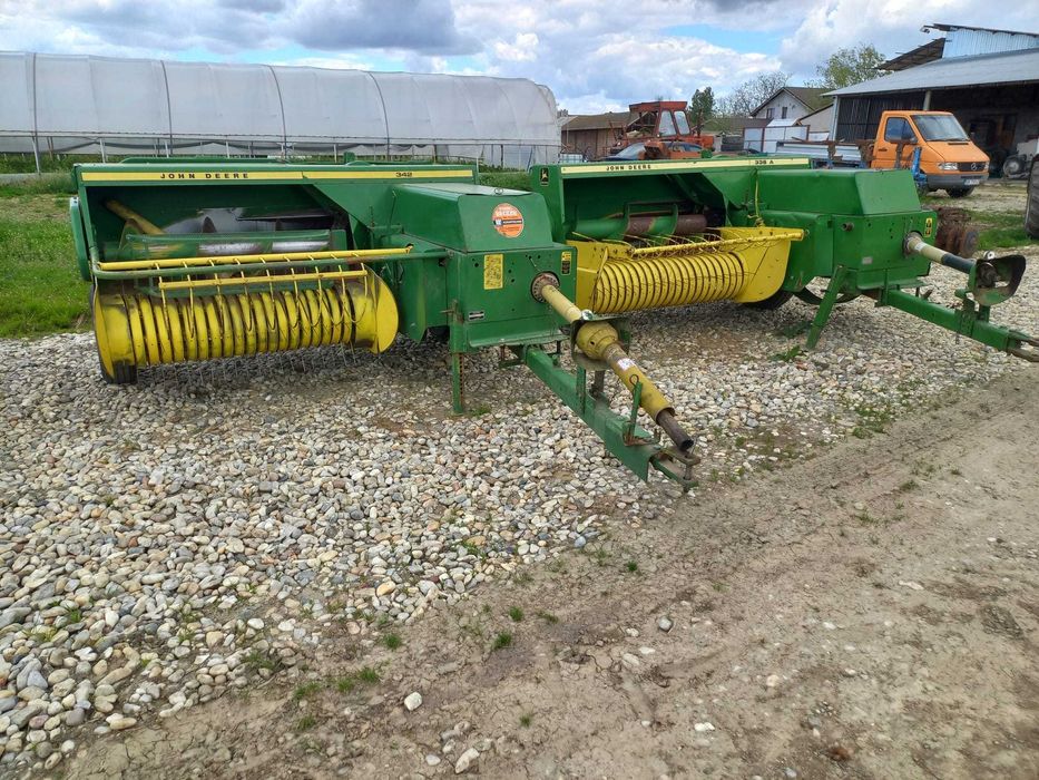 Presa de baloti, balotiera John Deere 336A,342,332 ,W. 42,430,45,52,53 Mihailesti • OLX.ro