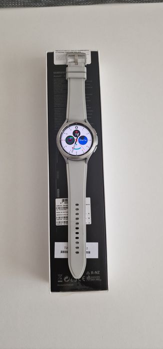 Samsung Galaxy Watch 4 Classic SM-R885F 42 mm гр. Пловдив Западен • OLX.bg