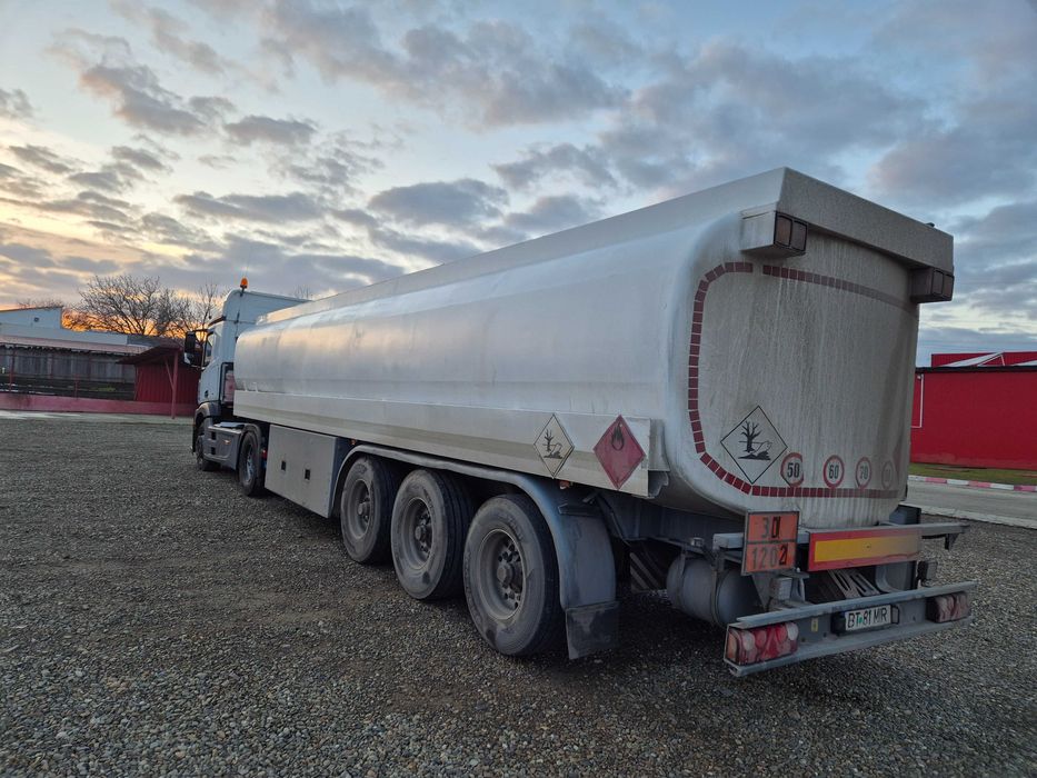Autocisterna Mercedes+ Cisterna Esterer Dorohoi • OLX.ro