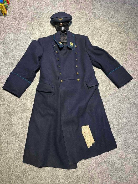 Нов Соц Шинел БДЖ с Фуражка 1977 година гр. София Люлин 10 • OLX.bg