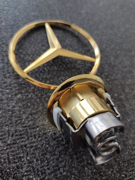 Sigla / Emblema Metalica GOLD pentru Capota Mercedes-Benz Iancu Jianu ...