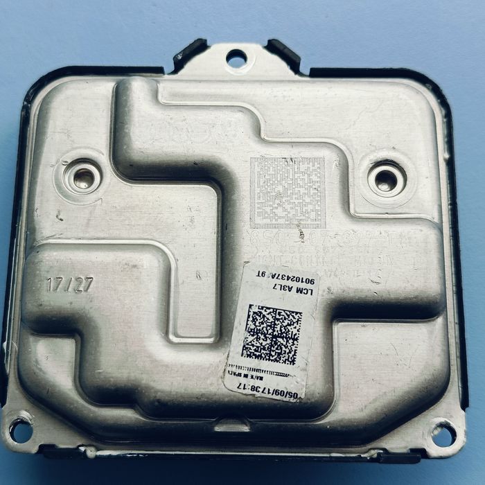 Модул за фар LED Audi VW 80A907397D ОРИГИНАЛЕН гр. Асеновград • OLX.bg