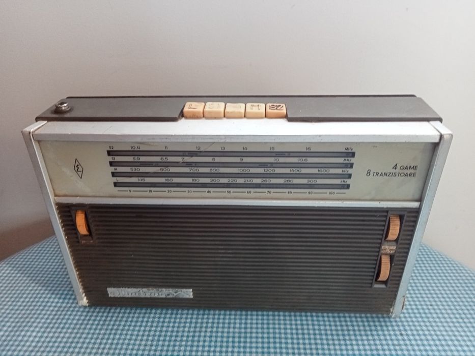 Radio Albatros, fabricat de Electronica,vechi perioada Comunista Galati ...