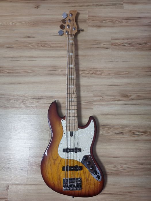 Chitară Bass Sire Marcus Miller V7 Swamp Ash-5 2nd Gen Tobacco Sunburs Sibiu • OLX.ro