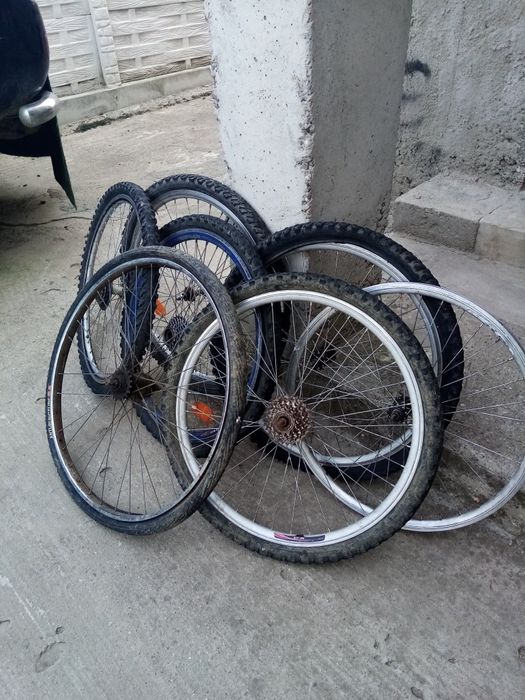 6 roti de 26 + un cerc de spate 27 Dragasani • OLX.ro