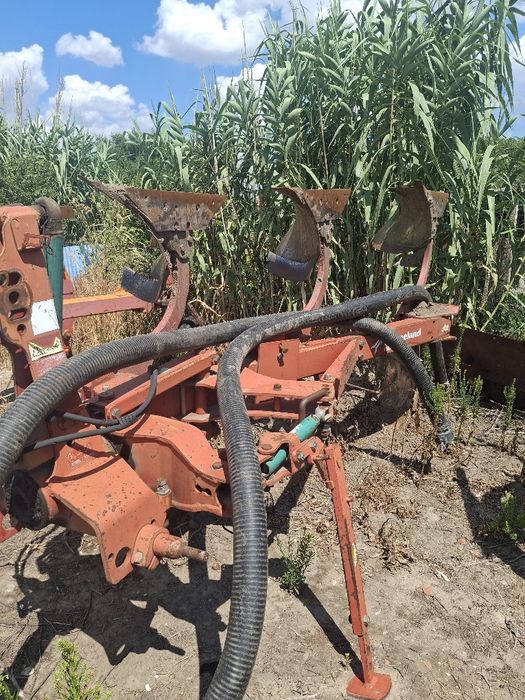 Plug 2,3,4 brazde de vanzare Ciuperceni • OLX.ro