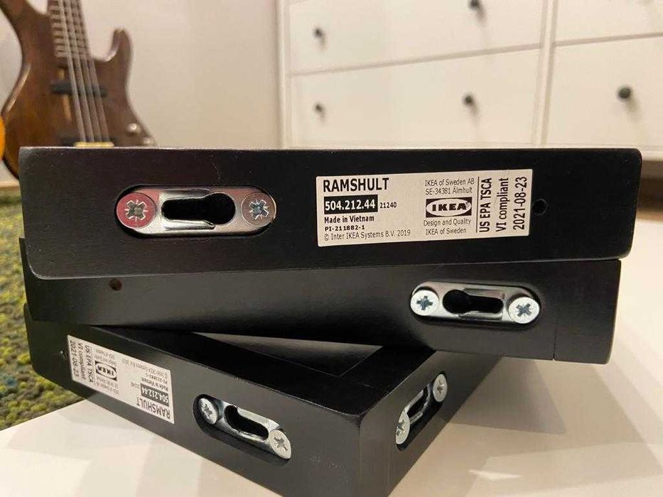 Polita IKEA BERGSHULT alb 120x30 cm + 3 console RAMSHULT 18x22 cm ...