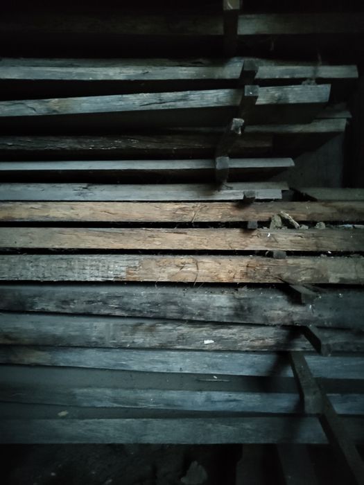 Dulap tei și cherestea stejar uscat natural Sannicolau Mare • OLX.ro