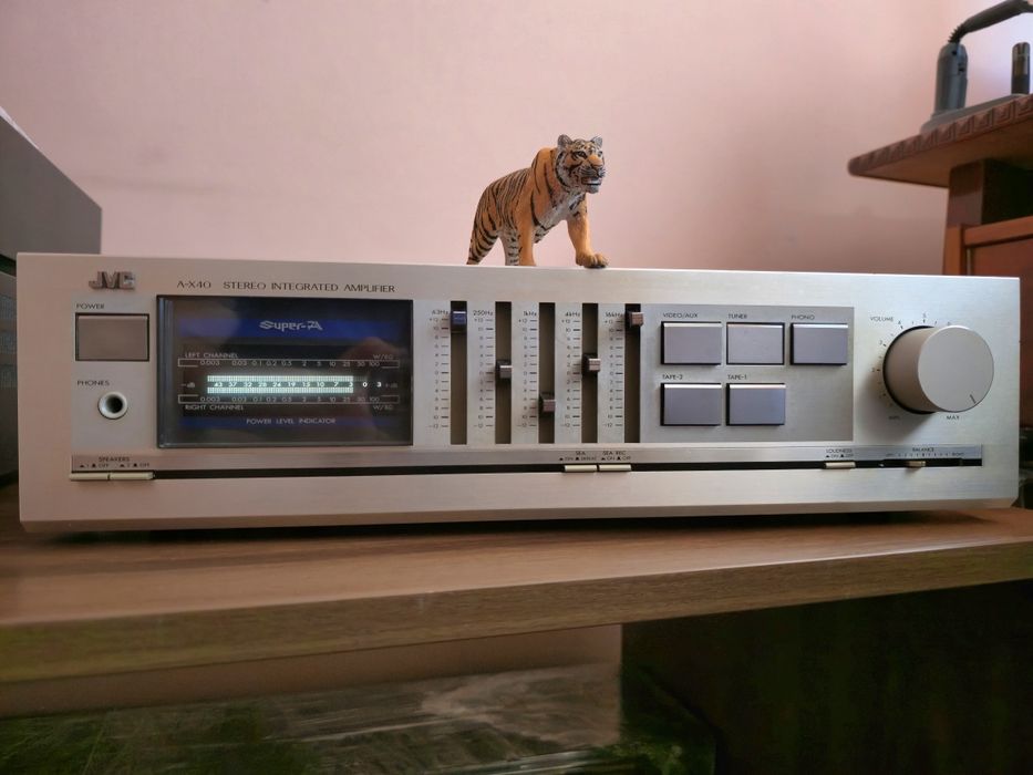 Jvc A-X40. Amplificator cu egalizator. Din vremuri de aur. Preț fix ...