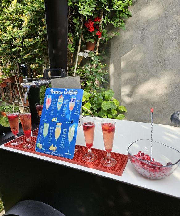 Prosecco Bar Cart Evenimente Bar Mobil Model deosebit Bucuresti ...