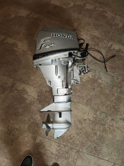 Двигател за лодка Honda 15 гр. София Полигона • OLX.bg