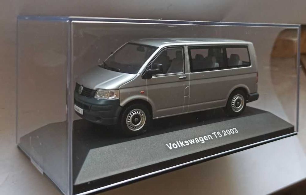 Macheta VW Transporter T5 Bus 2003 silver - IXO/Altaya 1/43 Volkswagen Bucuresti Sectorul 2 • OLX.ro