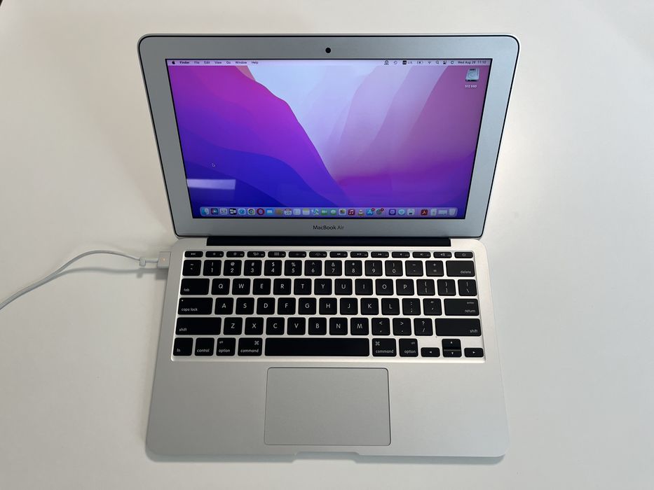 Macbook Air,11-inch ,2015, 2.2 GHZ, 8 RAM,512 SSD Model A1465-emc 2924 ...