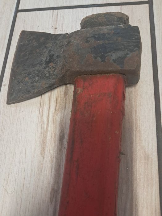 Topor vechi forjat pentru despicat lemne Brasov • OLX.ro