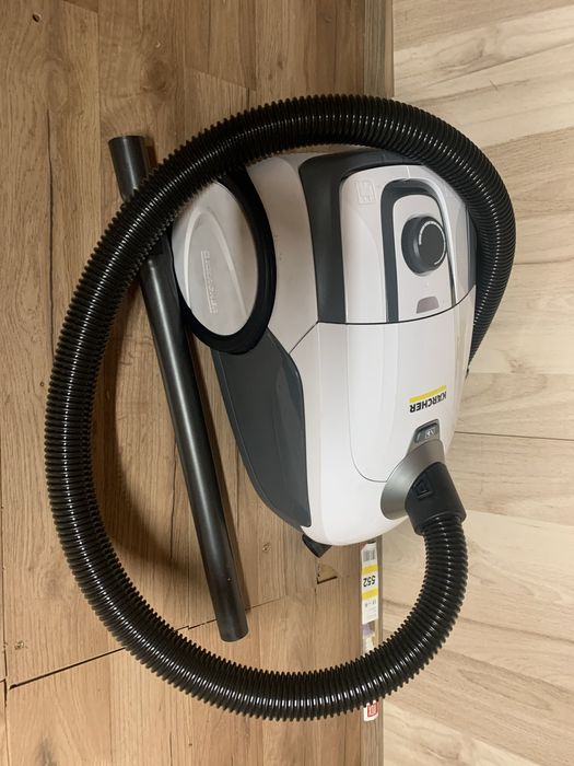 Karcher aspirator VC 2 White Valea Adanca • OLX.ro