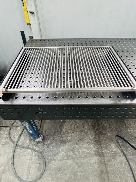 Grilaj/grill/plasa gratar INOX(bare rotative) 8mm Alba Iulia • OLX.ro