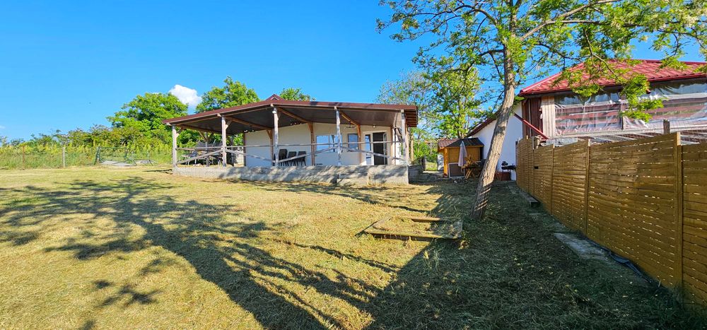 Casa plus teren în sat Topalu, cu vedere la Dunăre Topalu • OLX.ro