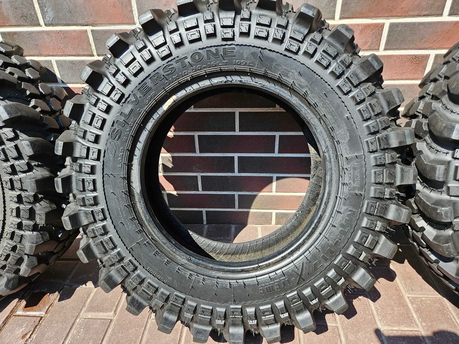 Silverstone 31x10,5", R16 Husi • OLX.ro