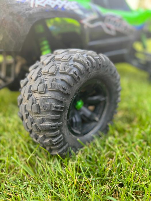 Traxxas X-MAXX 8S Targu-Mures • OLX.ro