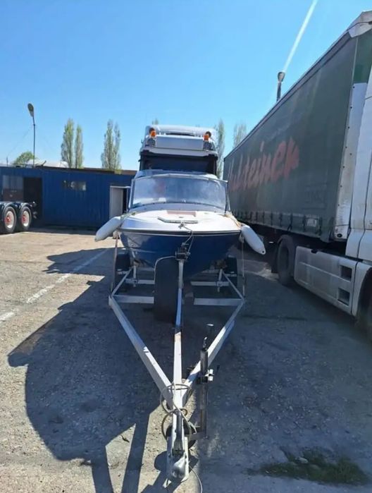 Barca/salupa Delta Lux Constanta • OLX.ro