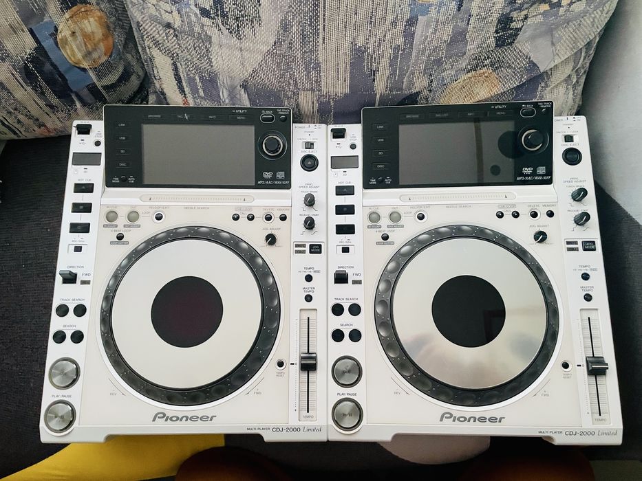 Pioneer cdj 2000 white limited гр. Стара Загора Операта • OLX.bg