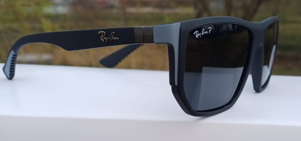 Ray Ban Wayfarer RB 8371 Bucuresti Sectorul 4 • OLX.ro