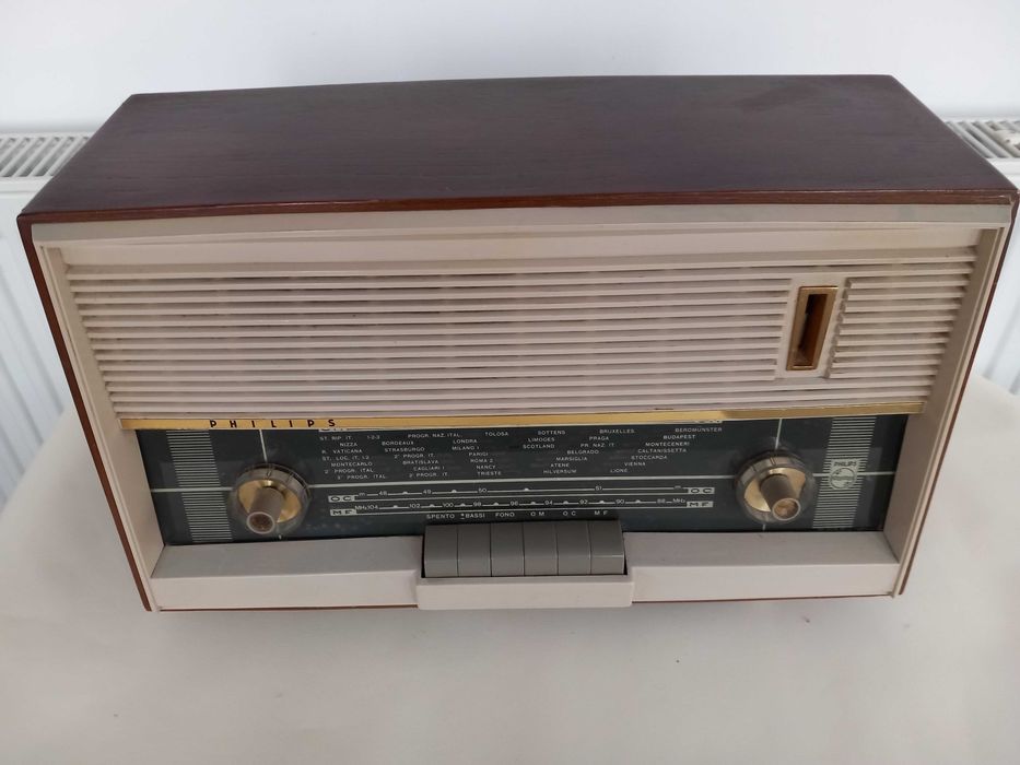 Radio Vechi Pe Lampi Philips.1962 Bucuresti Sectorul 6 • OLX.ro