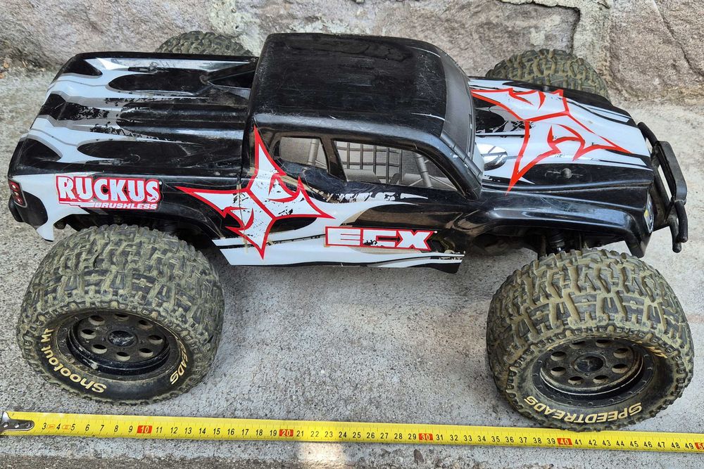 ECX 1/10 Ruckus 2WD Безчетков Monster Truck RTR гр. Пловдив ...