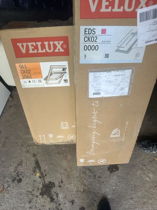 Продавам нова капандура VELUX GLL CK02 (55x78 см) с обшивка EDS гр ...